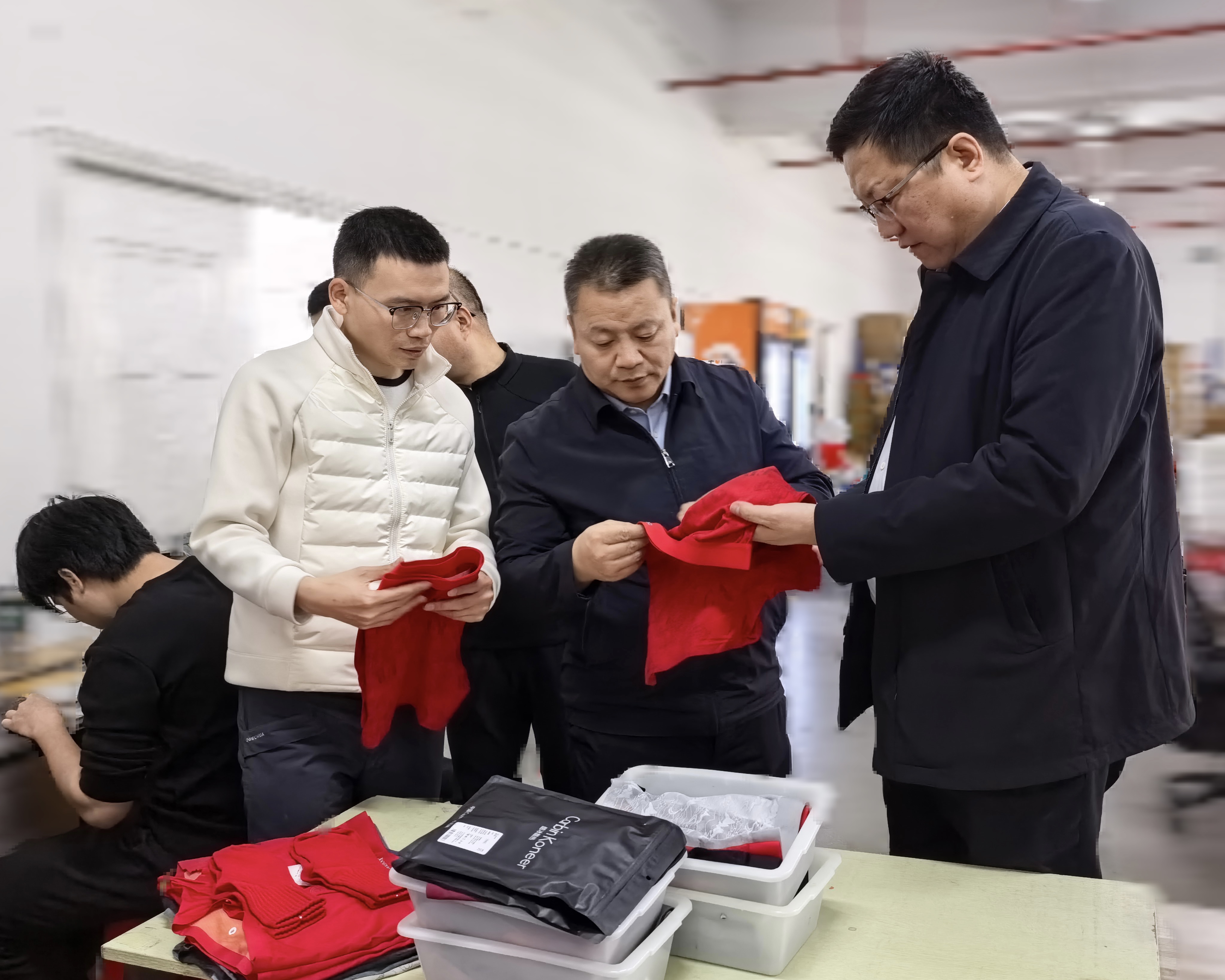 “从棉田到衣柜”打造完整产业链 -天山网 - 新疆新闻门户